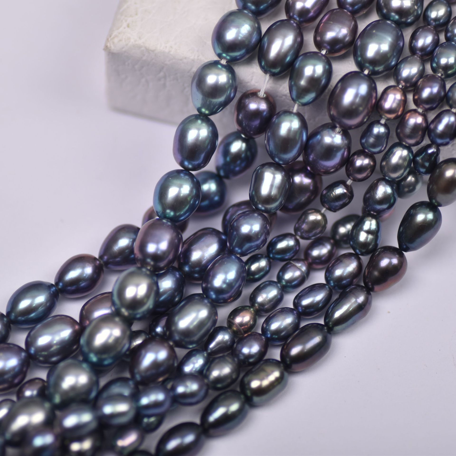 4-9mm Peacock Green Black Natural Rice Freshwater Pearls